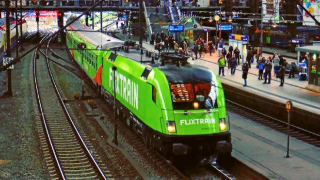 La alemana FlixBus se prepara para competir con Renfe en el AVE ...