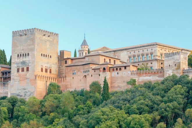 Los 10 palacios más bonitos y espectaculares de España | Viajes