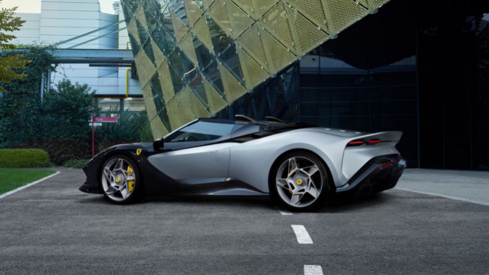 El SP-8, la última creación de Ferrari para sus mejores clientes | Motor