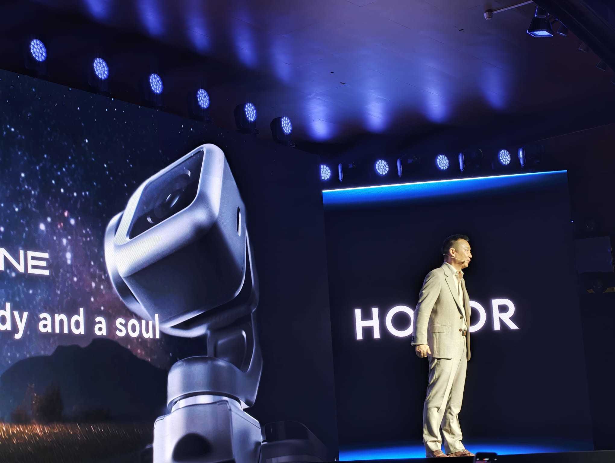 Honor elige Barcelona para presentar su primer humanoide | Compañías